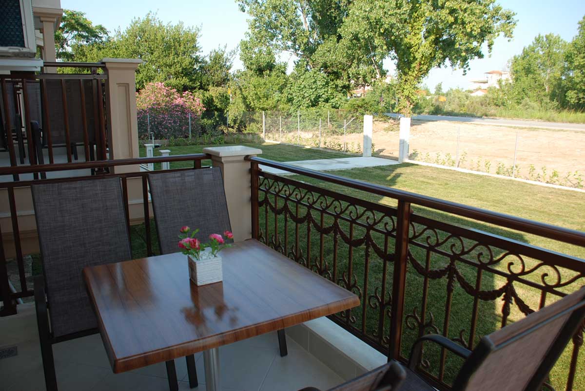Deluxe Queen Studio | Elxis Luxury Resort located in Nea Vrasna